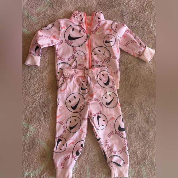 Nike | Matching Sets | Nike Kids Pink Smiley Matching Set | Poshmark